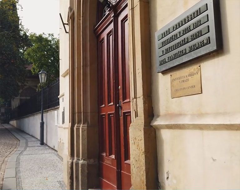 Walking to the CIEE Campus | CIEE