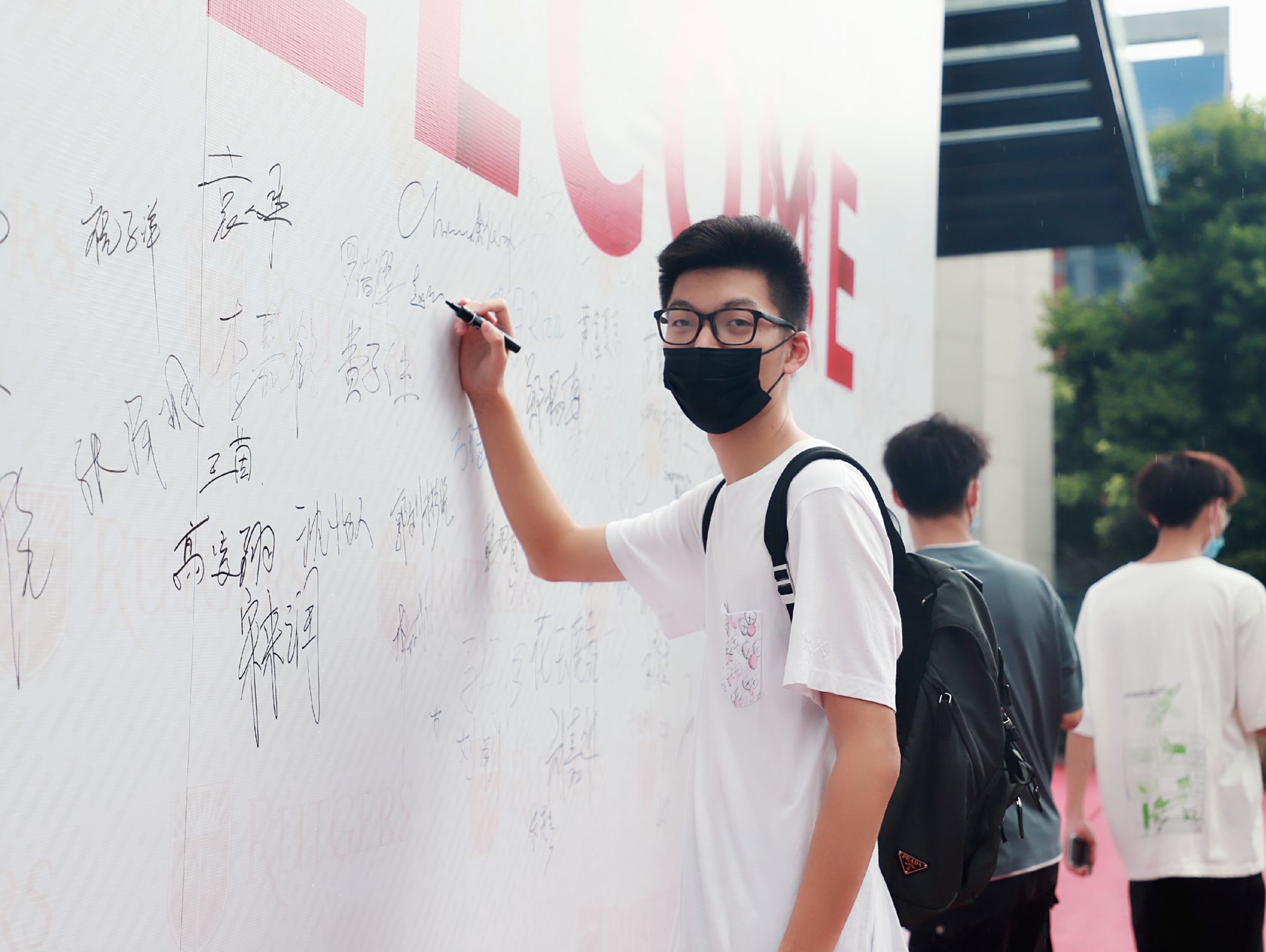 Custom Fall Programs for International Students in Shanghai