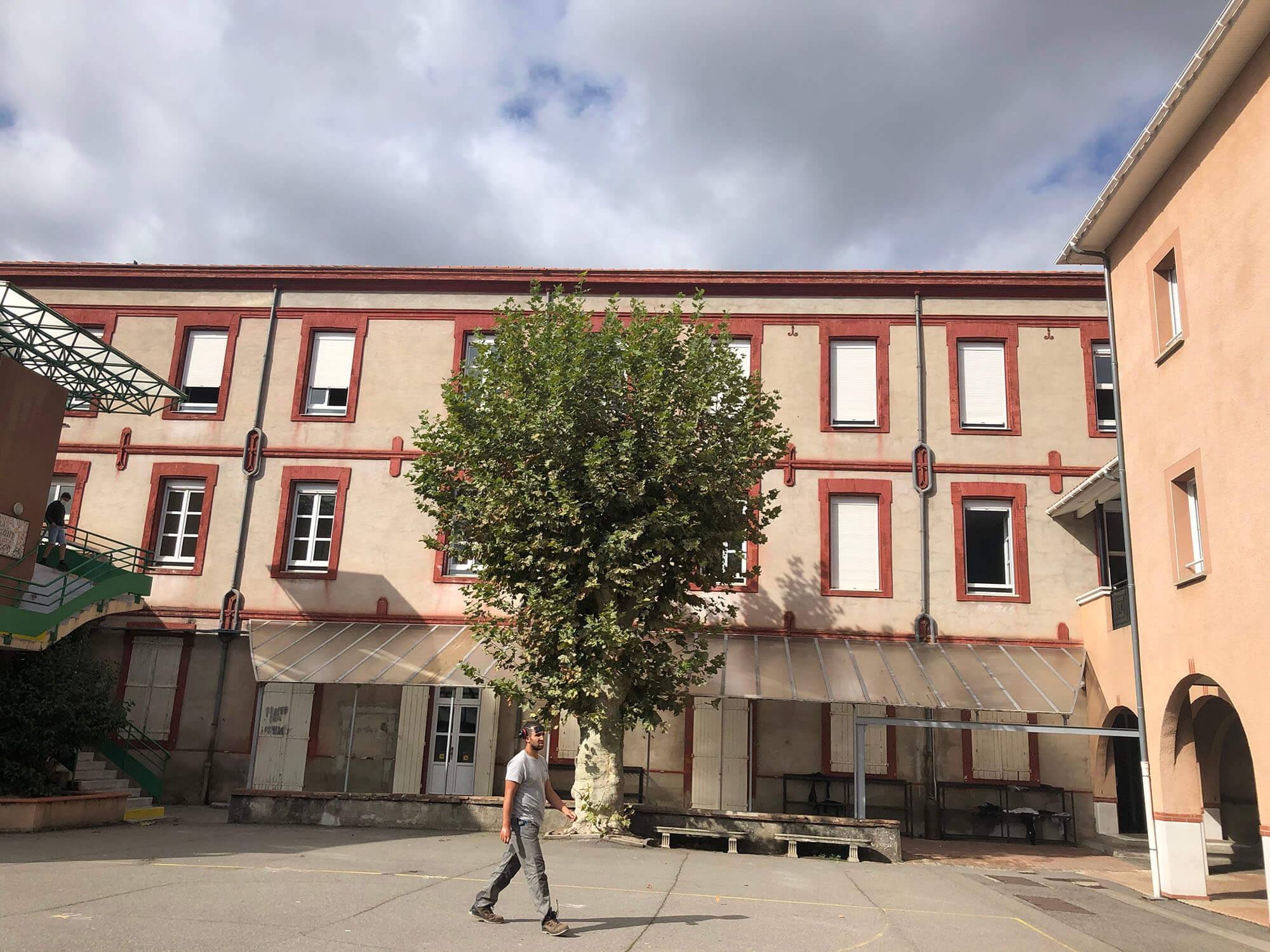 High School in France: A Day in the Life - CIEE