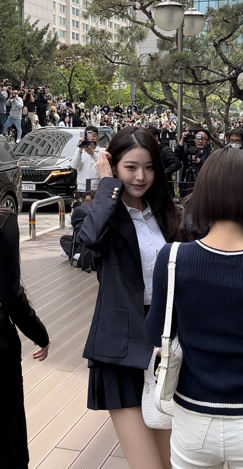 K-pop Idols at Music Bank Every Friday!!