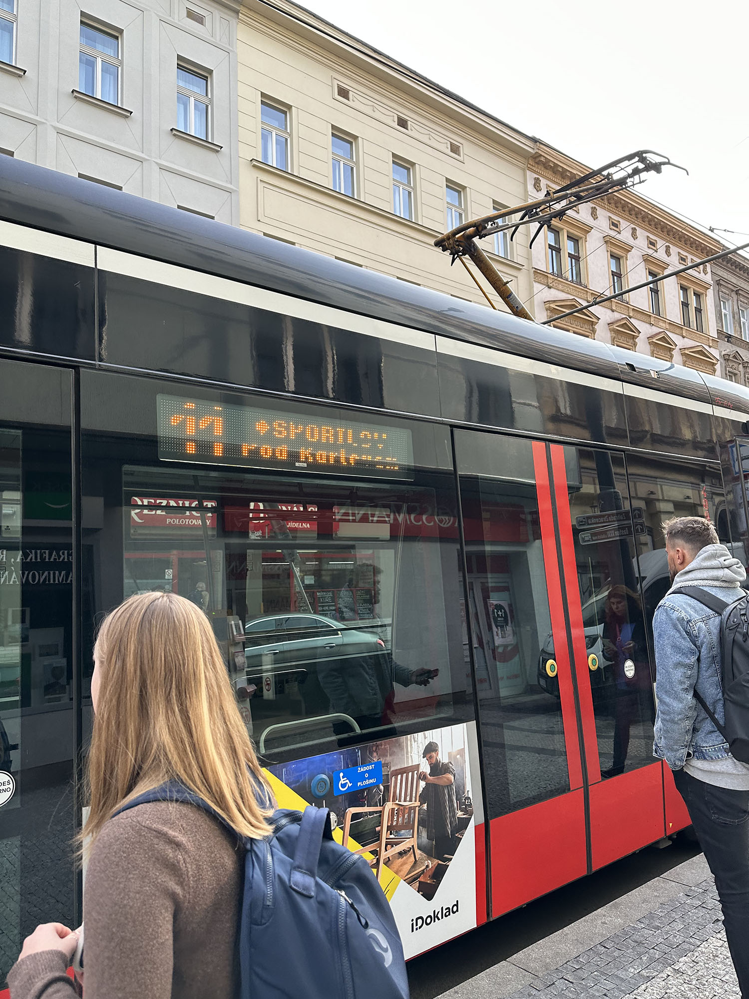 Navigating Public Transportation in Your City: 7 Tips