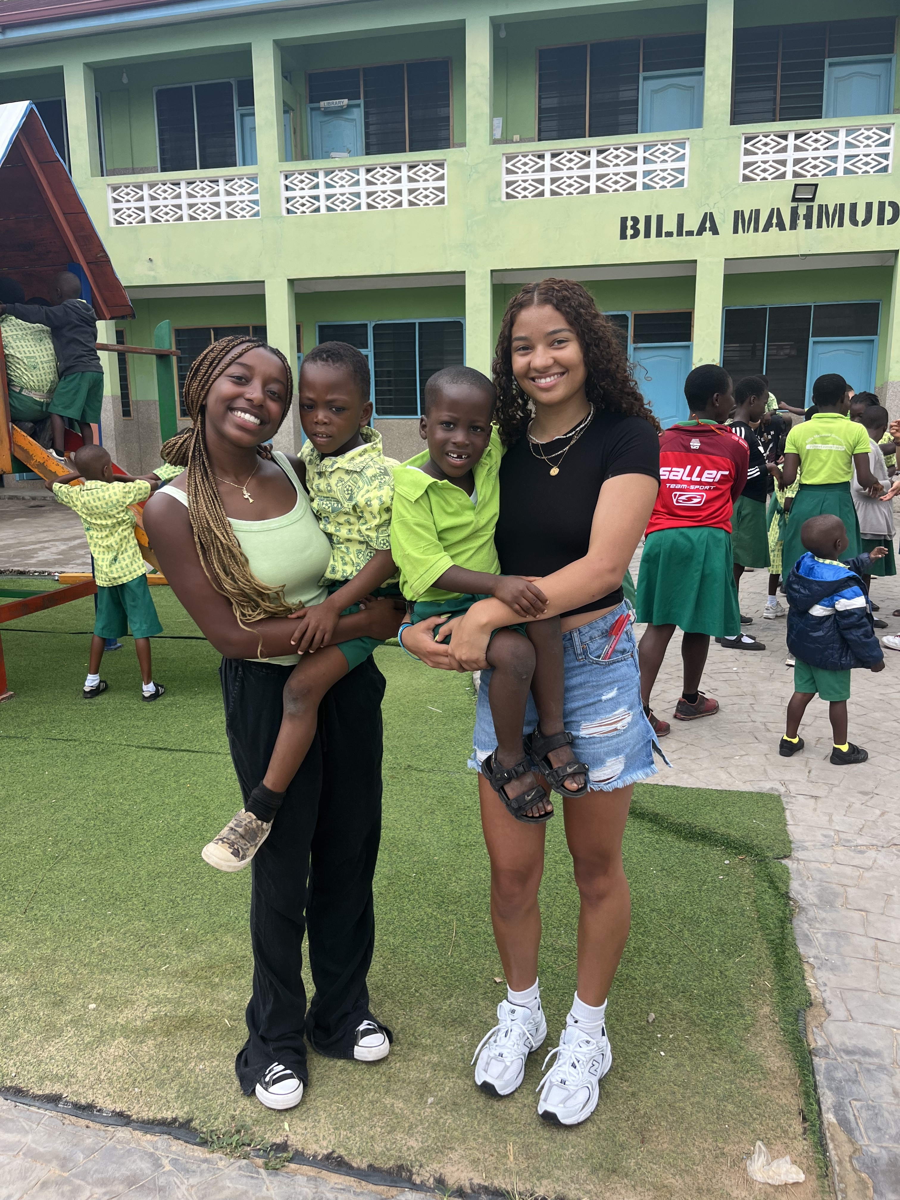 Volunteering at Villa Mahmud Memorial Future Leaders School