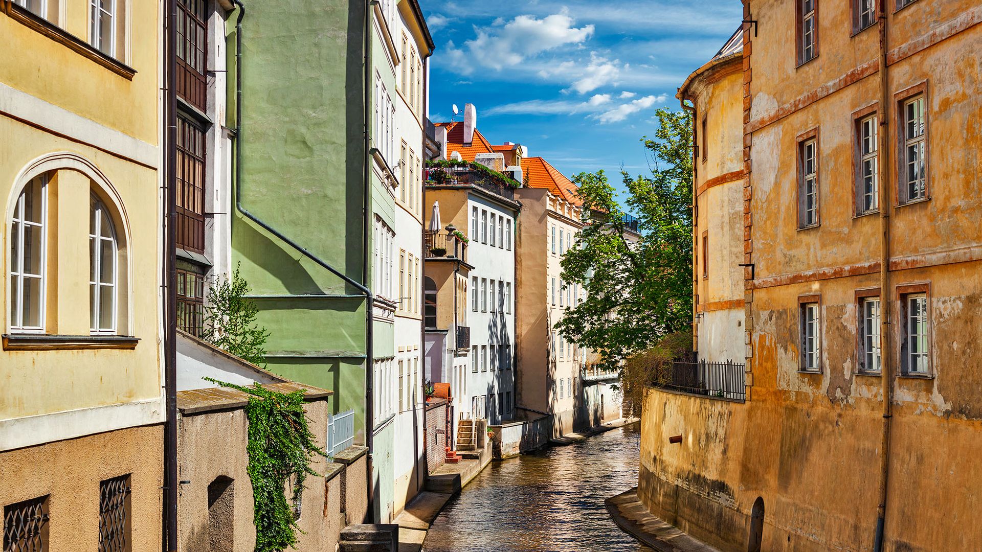 Semester Global Internship | Prague | College Study Abroad | CIEE