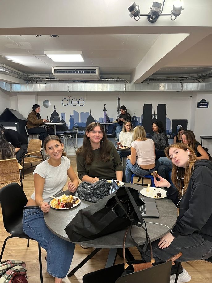 Bearcats Travel Abroad with CIEE! | CIEE