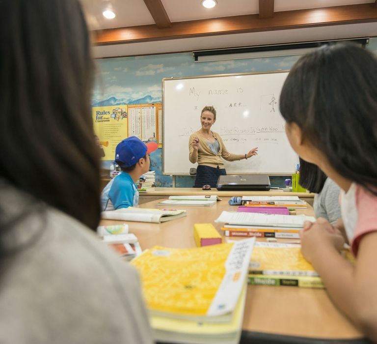 Comprehensive 180-Hour TEFL Course - CIEE